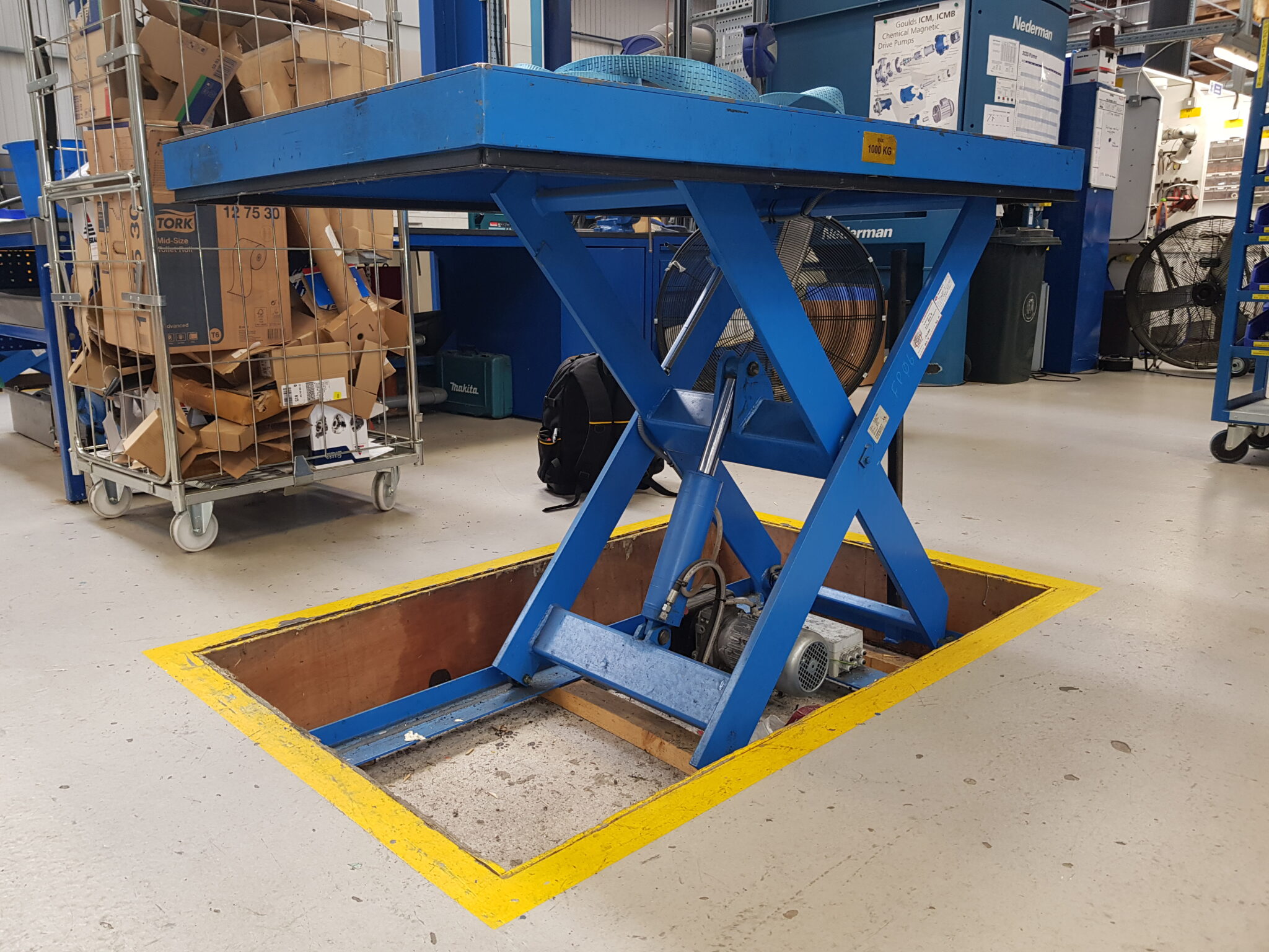 Scissor Lifts – LEE ENGINEERING SERVICES.